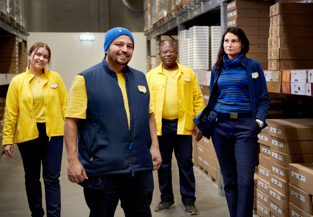 Som et af de første IKEA lande i verden er medarbejderne i nye klæ´r ...